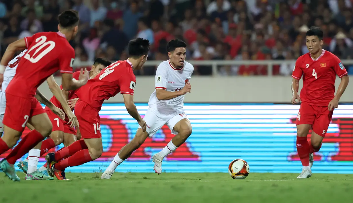 Foto: Pesona Bang Jay, Prof Toha, dan Wak Haji Ragnar yang Jadi Idola Baru di Timnas Indonesia ...