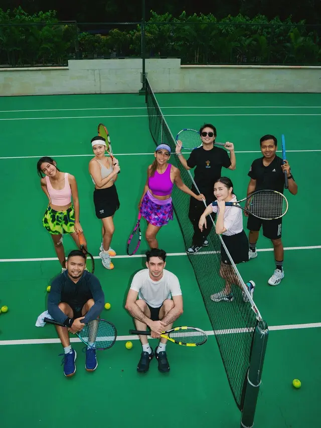 10 Potret Prilly Latuconsina dan Reza Rahadian saat Main Tenis, Pamer ...