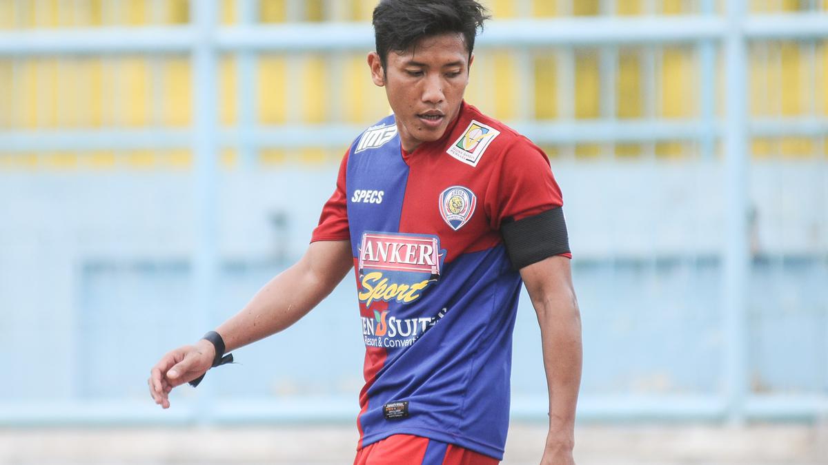 Berangkat Haji, Ahmad Bustomi Absen hingga Piala Presiden Usai