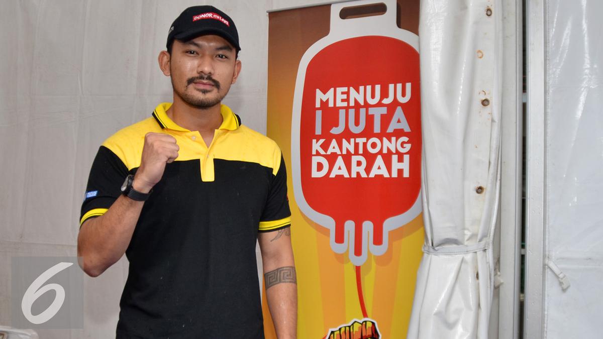 Senangnya Rio Dewanto Akhirnya Bisa Donor Darah - ShowBiz Liputan6.com