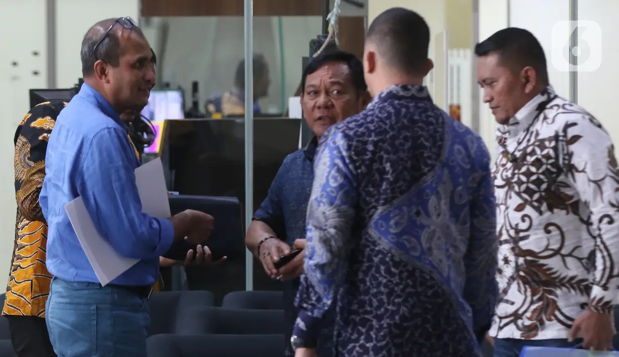 Tinggalkan Gedung KPK, Wamenkumham Edward Omar Sharif Hiariej Memilih ...