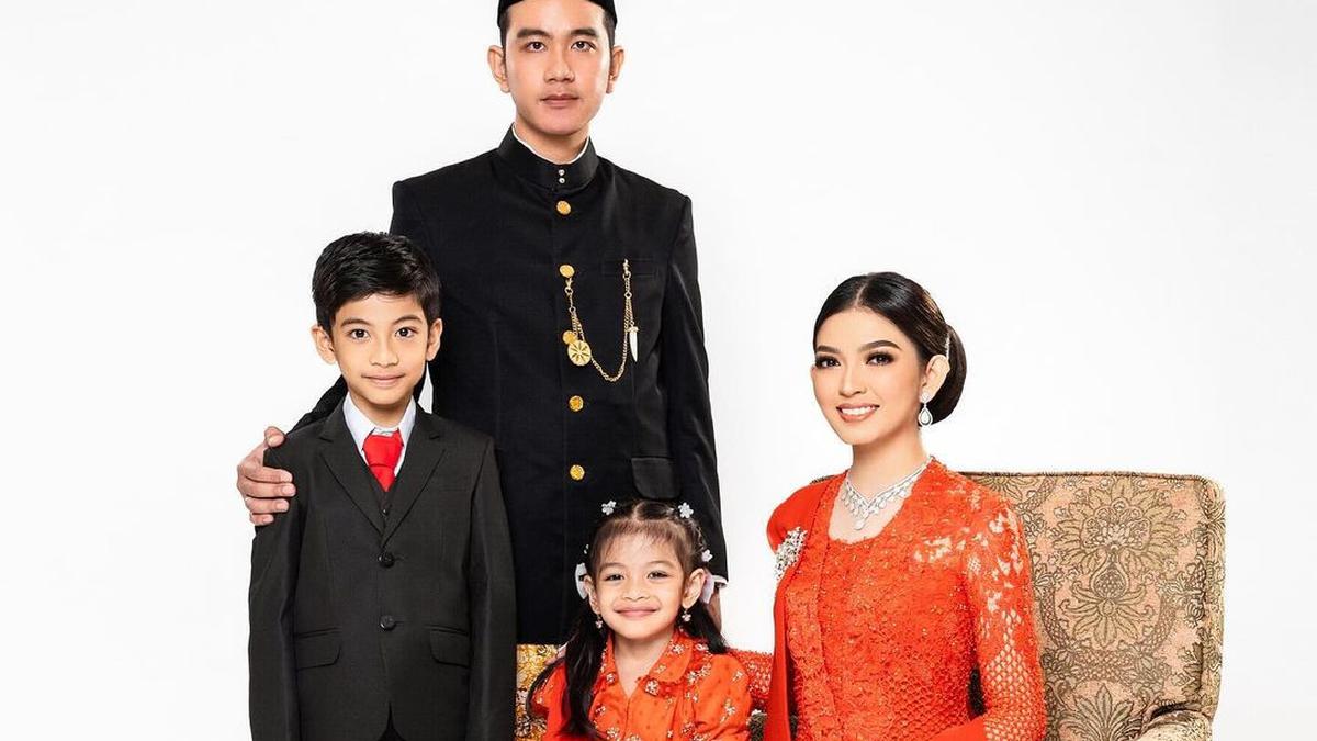 6 Family Portrait Perdana Gibran Rakabuming Raka Sebagai Wakil Presiden ...