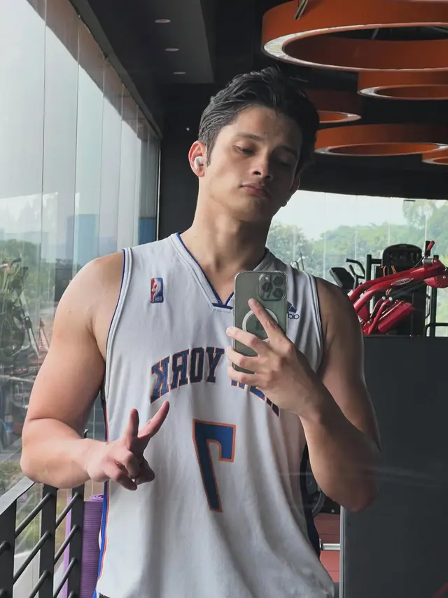 Kevin Kambey Sanjung Penata Artistik Sinetron SCTV Seharum Cinta Melati ...