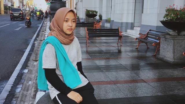 Masih Polos, Penampilan Nissa Sabyan Sebelum Terkenal Curi Perhatian ...