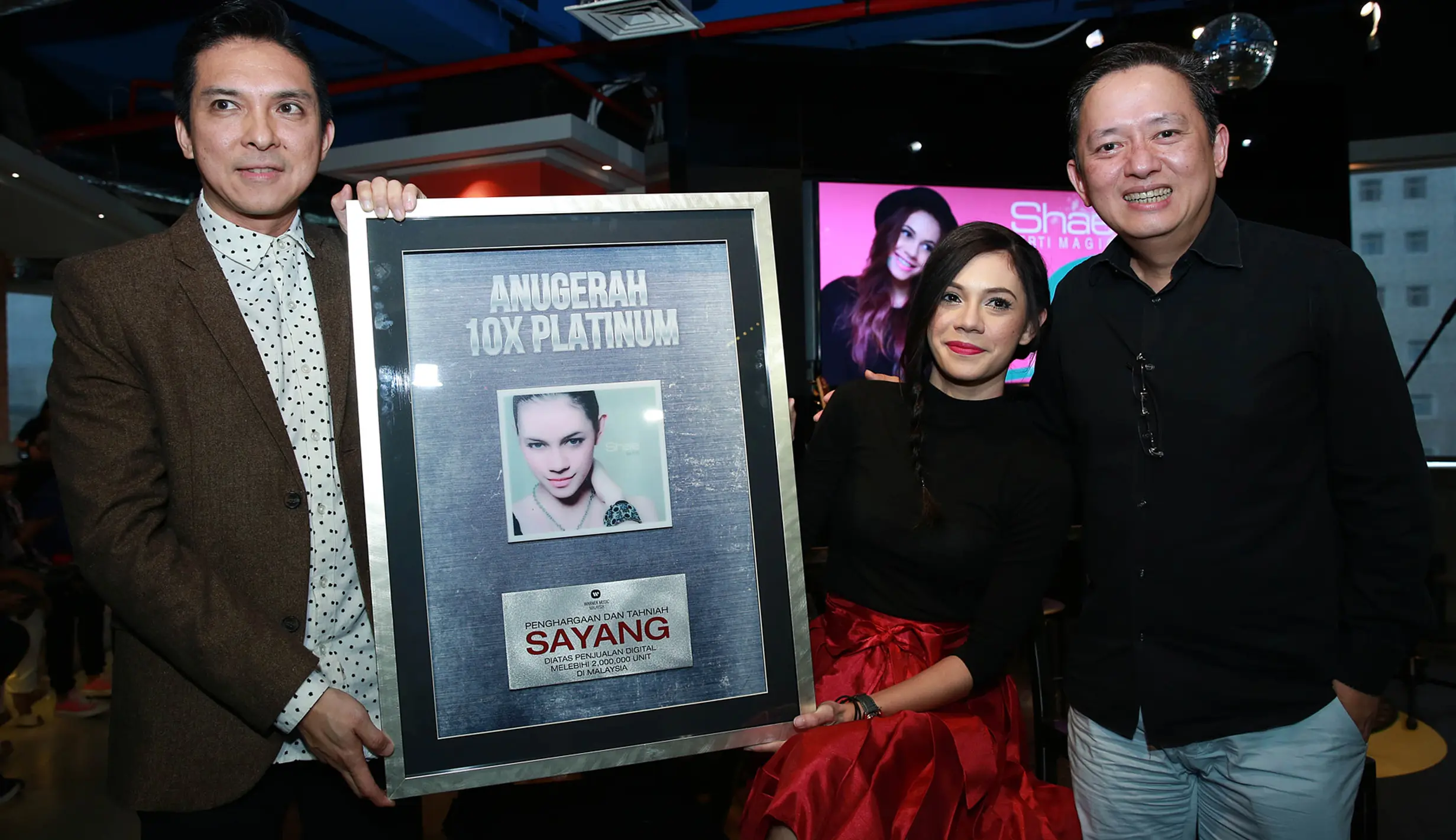 Sukses Dalam Bermusik,Artis Cantik Shae Luncurkan Album Baru Berjudul ...