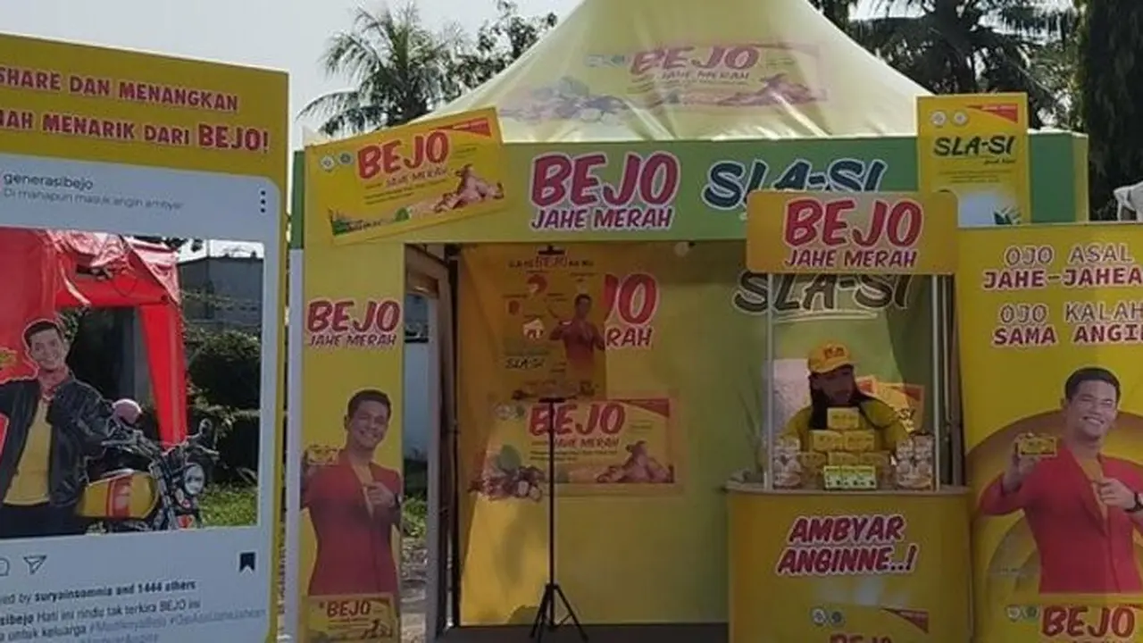 Pemudik Jaga Daya Tahan Tubuh dengan Bejo Jahe Merah di SPBU Darussalam 3 Jomin - News Liputan6.com