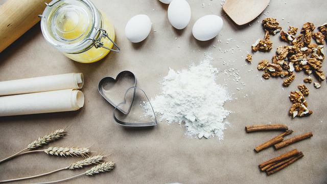 Mengenal Perbedaan Ekstrak Vanili, Essens Vanili, dan Bubuk Vanili ...