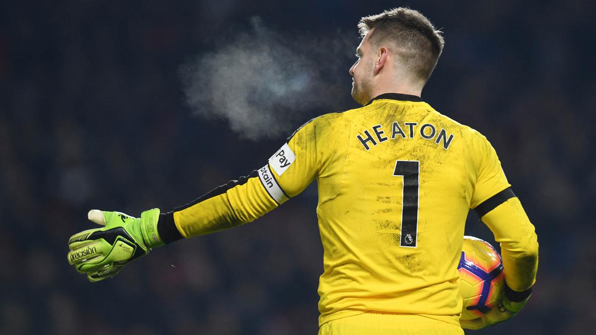 Sudah Berumur 37 Tahun, Kiper Gaek Manchester United Siap Curi Ilmu ...