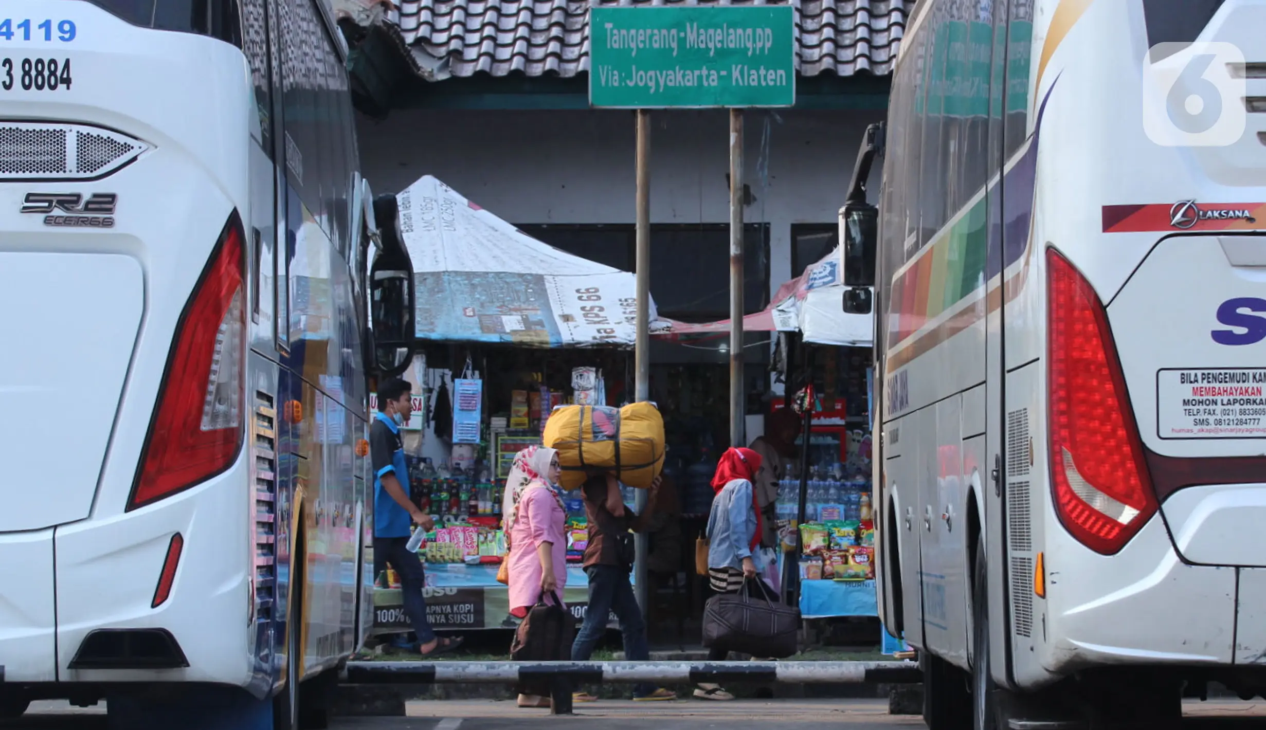 FOTO: Suasana Terminal Poris Plawad Tangerang Jelang Pelarangan Mudik ...