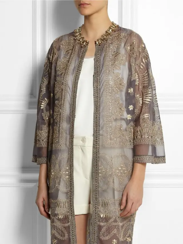 Masih Bingung Pilih Gamis atau Dress Brokat? Kombinasi Outer Bisa Jadi ...