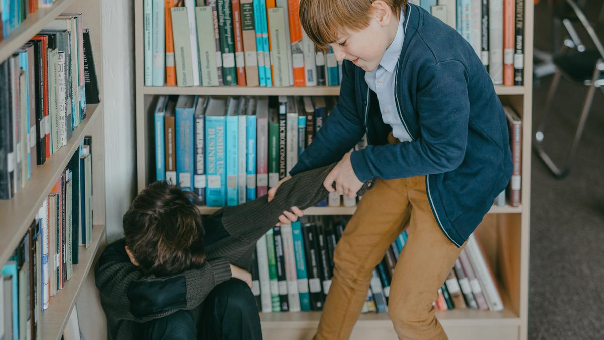 6 Cara Mendidik Anak agar Tidak Menjadi Pelaku Bullying, Kenali Faktor ...