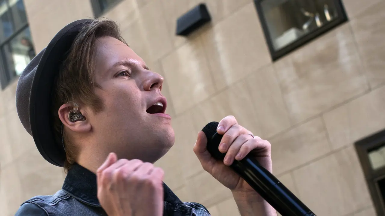 Patrick Stump 'Fall Out Boy' Dukung Ajang Pencarian Bakat - ShowBiz ...