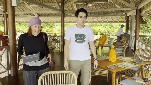 7 Potret Maxime Bouttier dan Calon Ibu Mertua di Bali, Luna Maya Segera ...