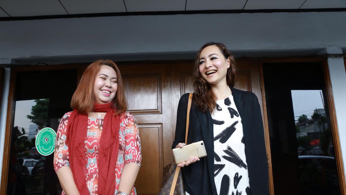 Ini yang Dilakukan Dewi Rezer Setelah Cerai