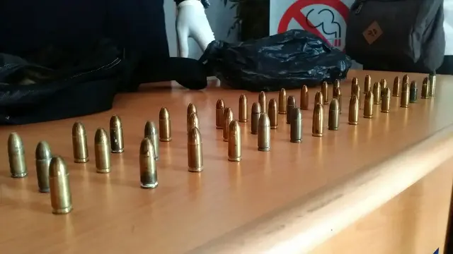 Bermain di Sungai, Bocah 7 Tahun Temukan Ratusan Peluru Tajam ...