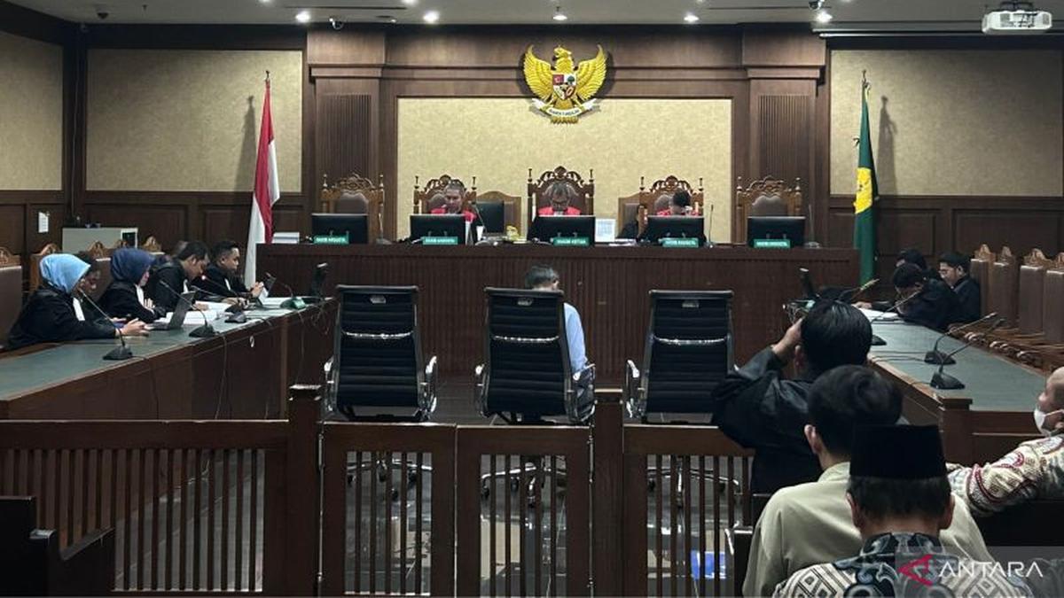 Terdakwa Kasus Dugaan Korupsi Minyak Mentah M Kerry Adrianto Komitmen ...