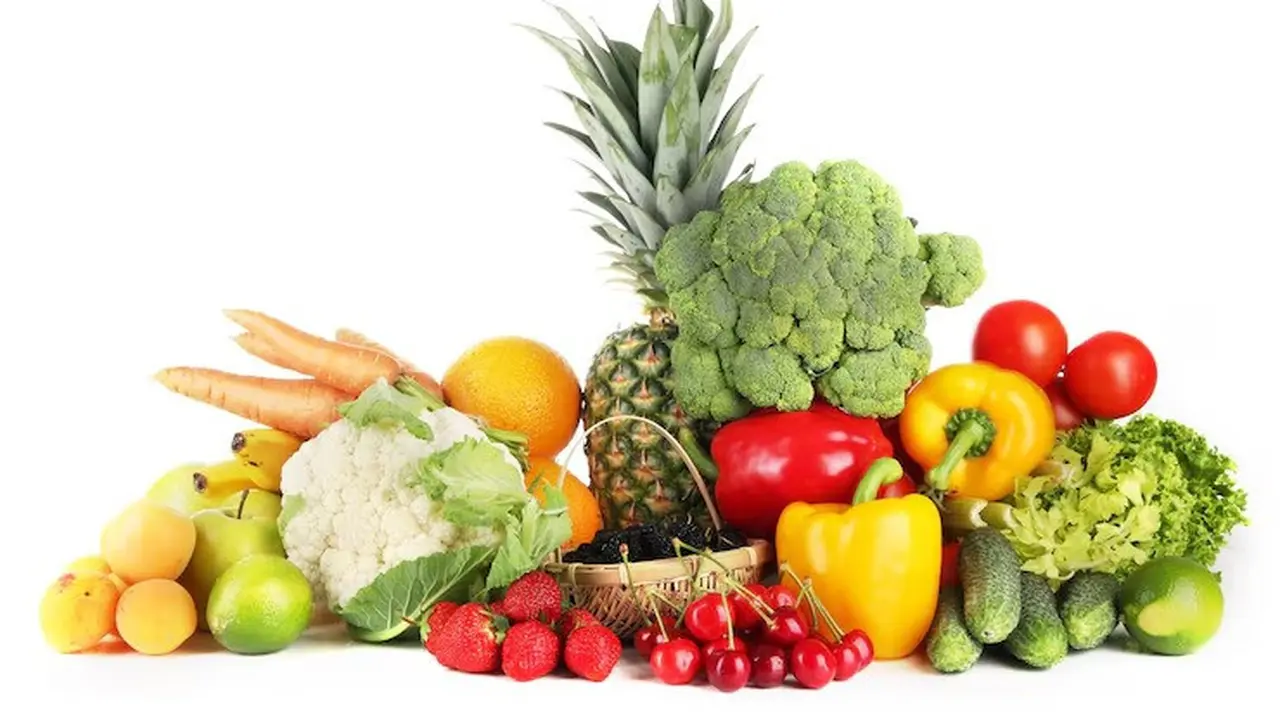Pakai Pupuk Organik Berbahan Kotoran Hewan, Apakah Sayur dan Buah jadi ...