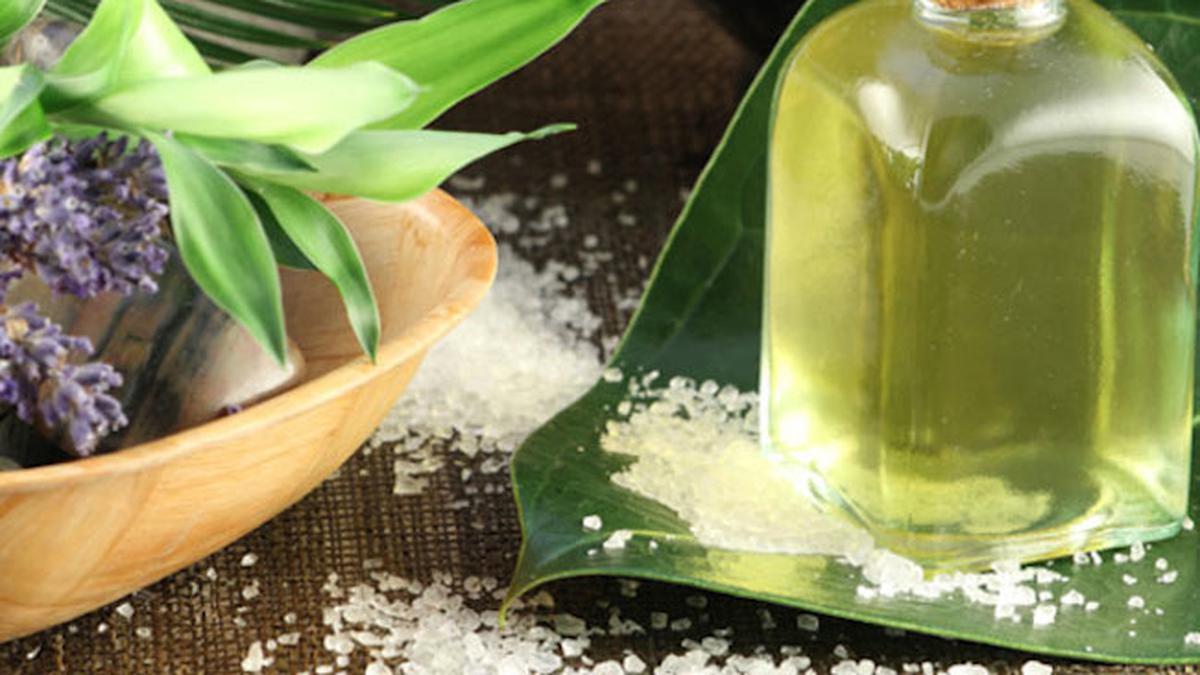 7 Ragam Manfaat Sehat dari Tea Tree Oil - Health Liputan6.com