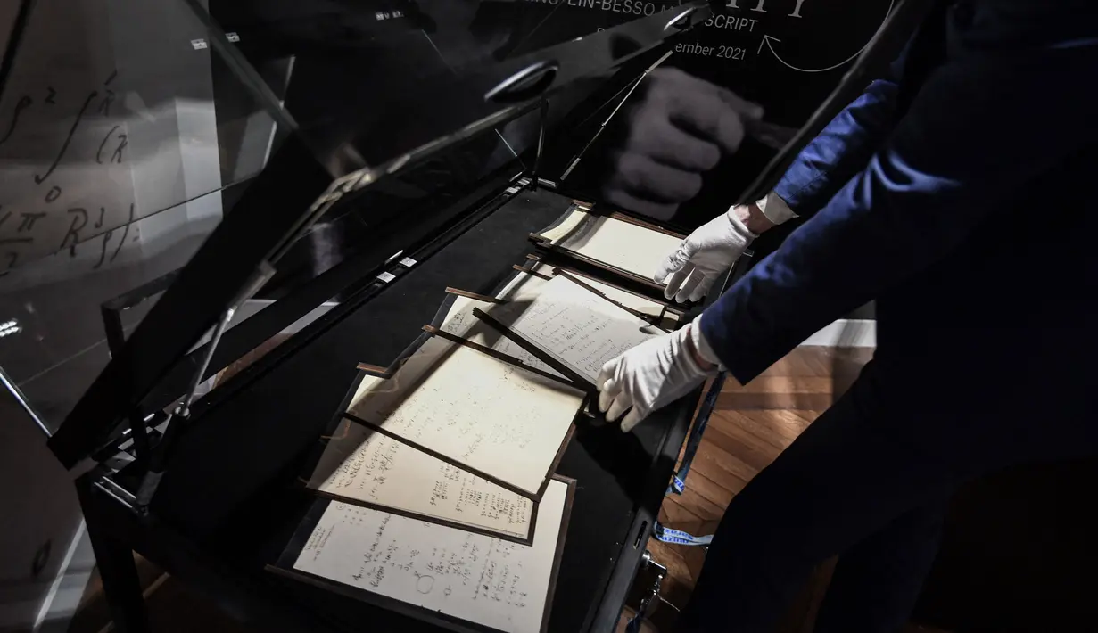 FOTO: Naskah Langka Albert Einstein Dilelang Puluhan Miliar - Foto ...