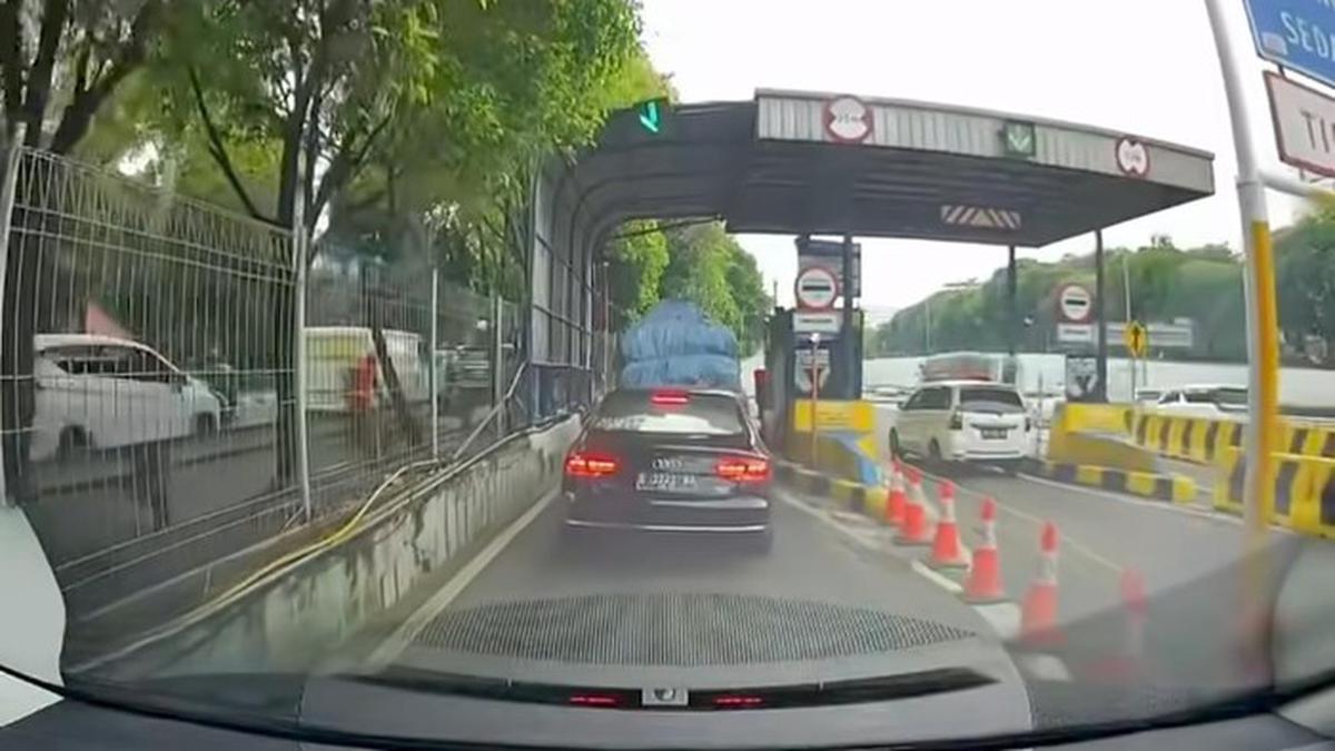 Pengemudi Audi Penerobos Gerbang Tol JORR Sudah Teridentifikasi, Diduga ...
