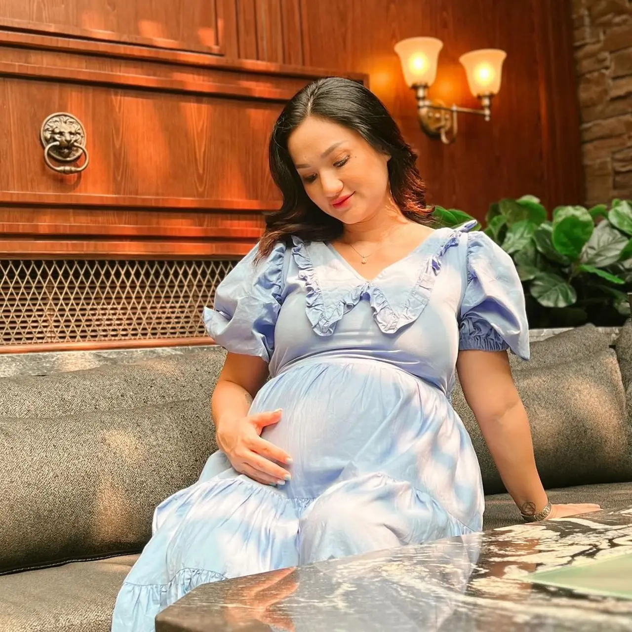 6 Potret Kehamilan Tengku Dewi Putri, Bikin Geger Usai Tuding Andrew ...