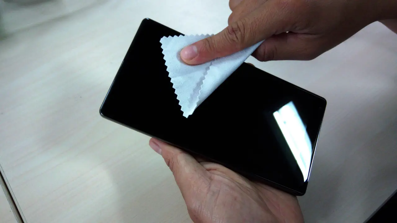 5 Cara Mengatasi Layar HP Tergores yang Mudah dan Efektif - Hot ...