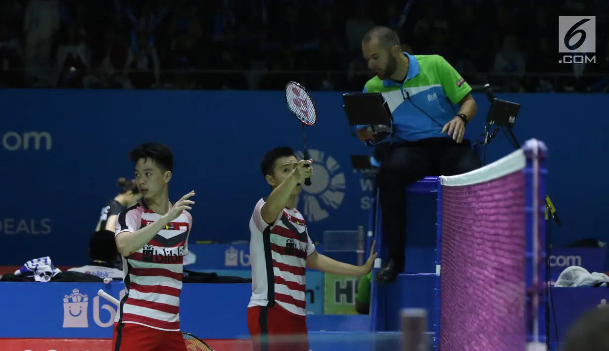 FOTO: Momen Ketika Kevin / Marcus Lakukan Protes - Foto Liputan6.com