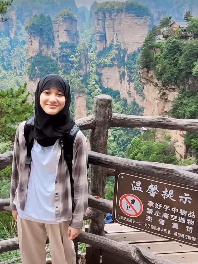 Beranjak Remaja, Intip Potret Eisha Bachmid Anak Lyra Virna yang Makin ...