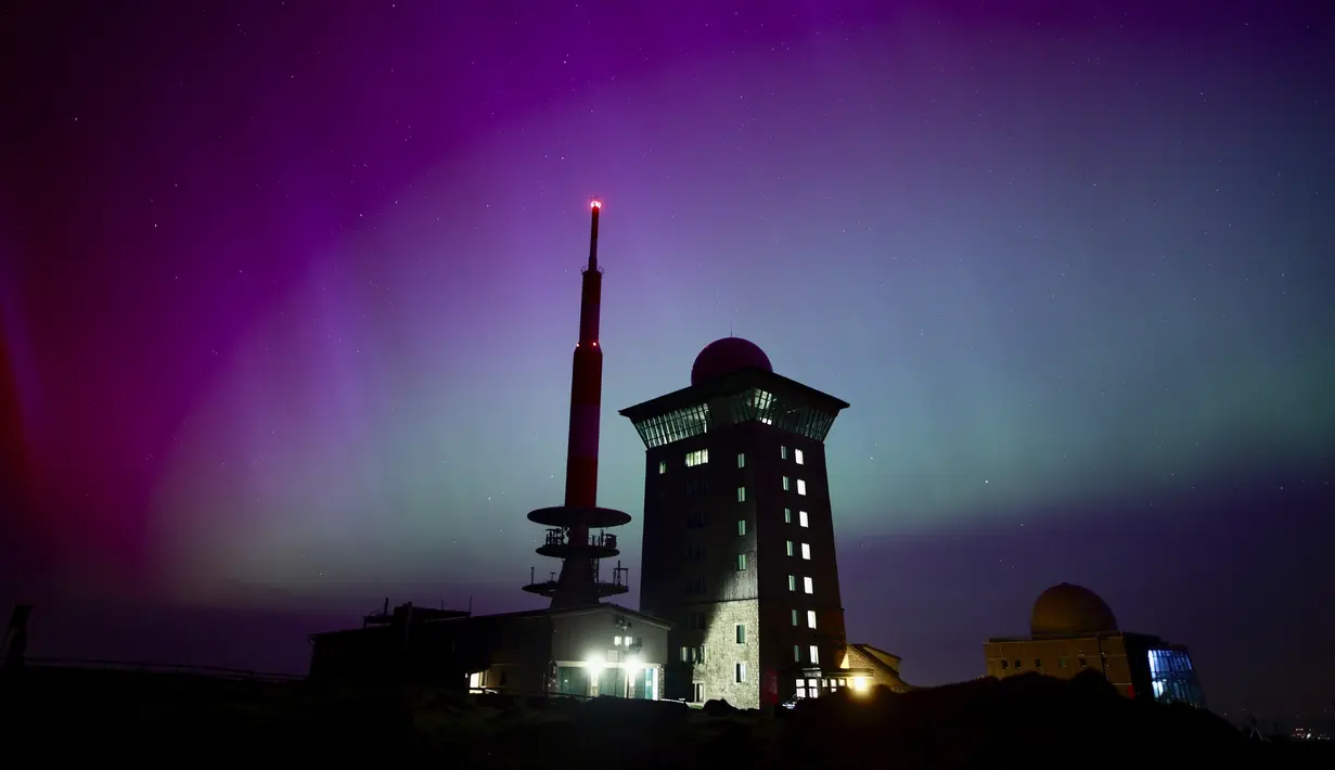 Foto-foto Spektakuler Aurora Terangi Langit di Seluruh Dunia - Foto ...