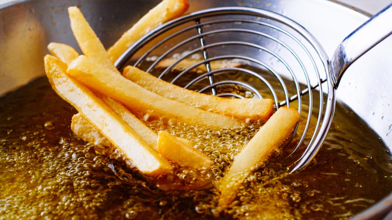 Tips Menggoreng Kentang Agar Renyah, Panduan Lengkap untuk Krispi Sempurna