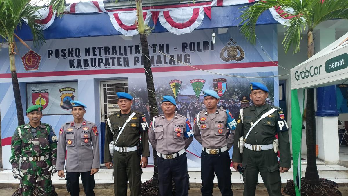 Ada Posko Netralitas TNI-Polri di Alun-alun Pemalang, Aduan Hotline ...
