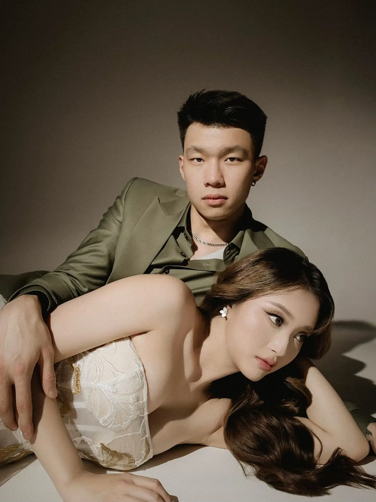 7 Potret Onic Vior yang Lagi Viral, Foto Bareng Kekasih Jadi Sorotan - Hot Liputan6.com