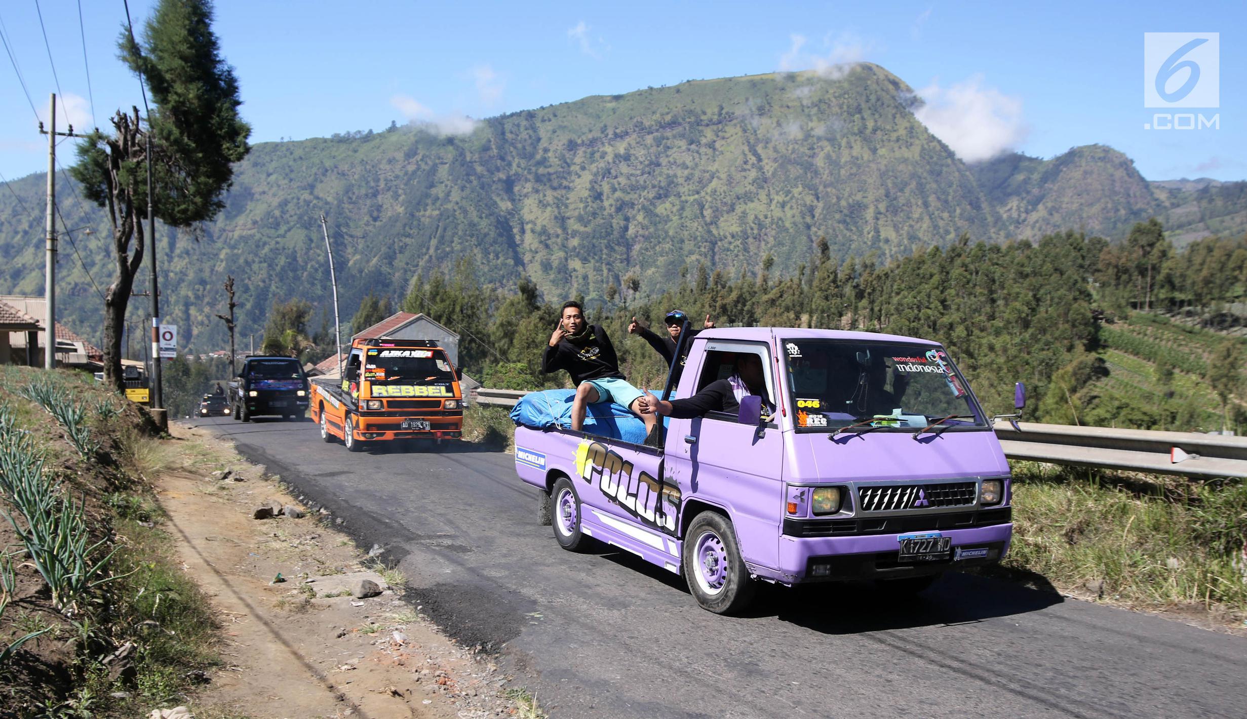 FOTO: Serunya Keliling Kawasan Gunung Bromo Bersama Komunitas Eltitusi