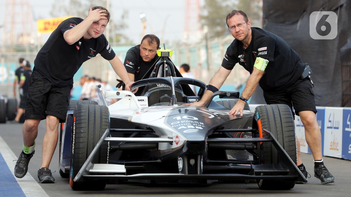 Balapan Formula E Jakarta Hari 1: Dapatkan Hasil, Suasana, Hingga ...
