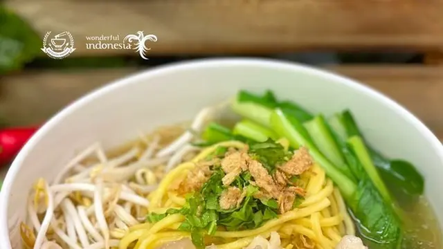 Mencicipi Lezatnya Mie Kocok Mang Dadeng, Kuliner Legendaris Bandung ...