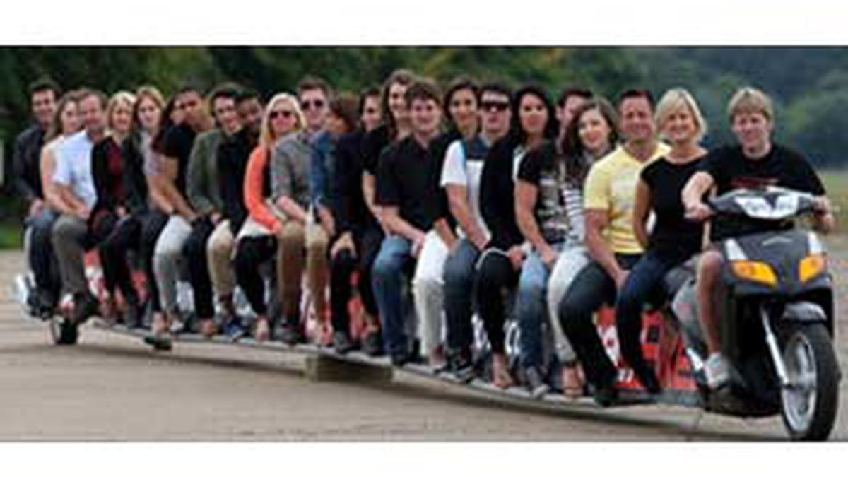 Motor Sepanjang 25 Meter Karya Tukang Ledeng - Otomotif Liputan6.com