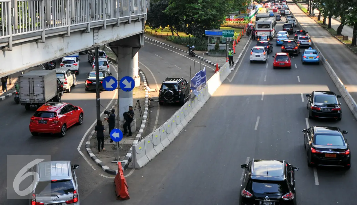 Jalur Cepat Sudirman-Cawang Ditutup - Foto Liputan6.com
