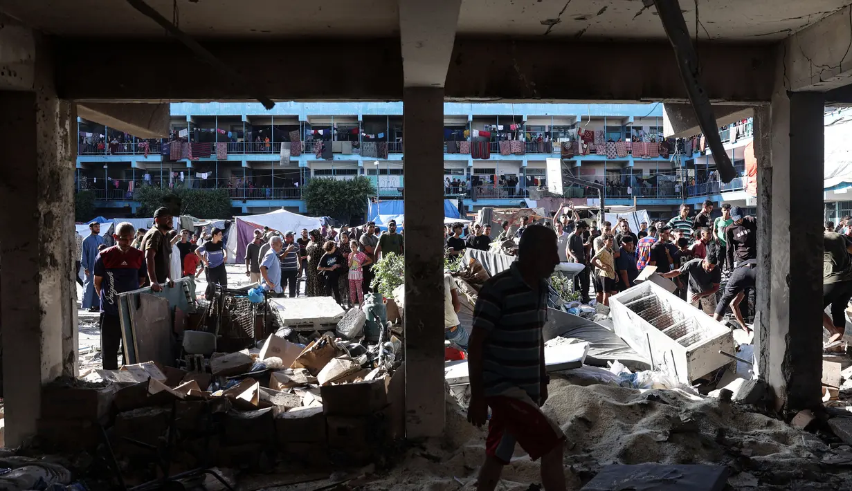 Sekolah Al-Jawni di Gaza Hancur Dihantam Serangan Udara Israel - Foto ...