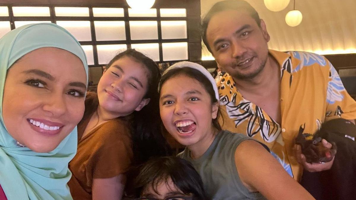 8 Potret Plesiran Keluarga Meisya Siregar dan Bebi Romeo di Jepang ...