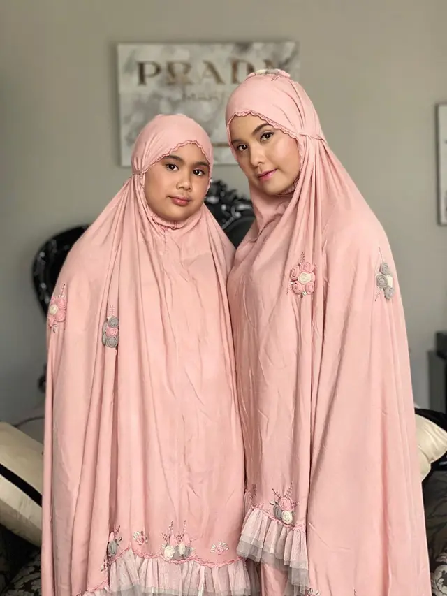 Anak Beranjak Dewasa, Ini 6 Potret Kompak Annisa Pohan dan Aira - Hot ...