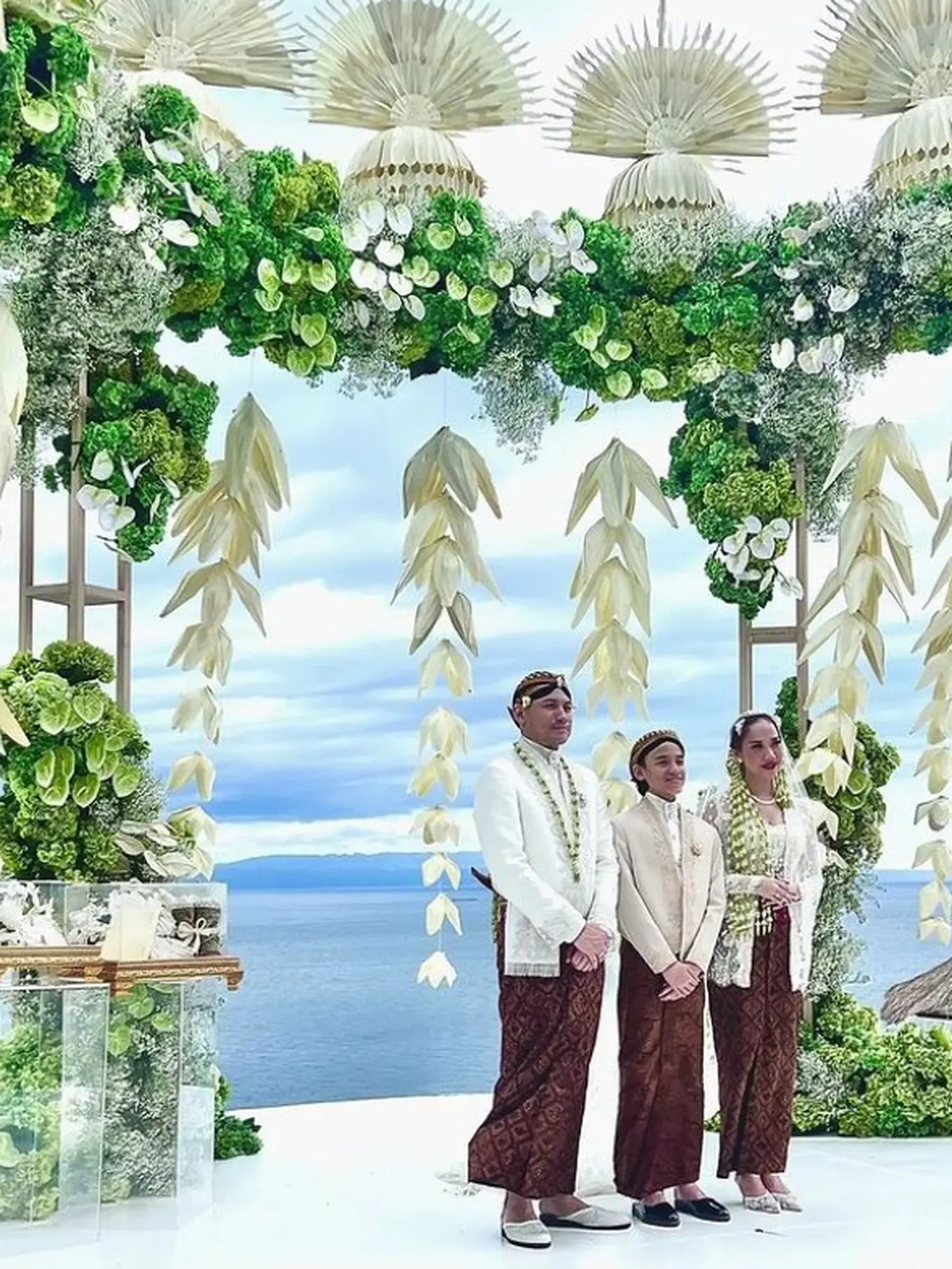 Potret Pernikahan Impian, BCL yang Cantik Jelita dengan Latar Belakang ...