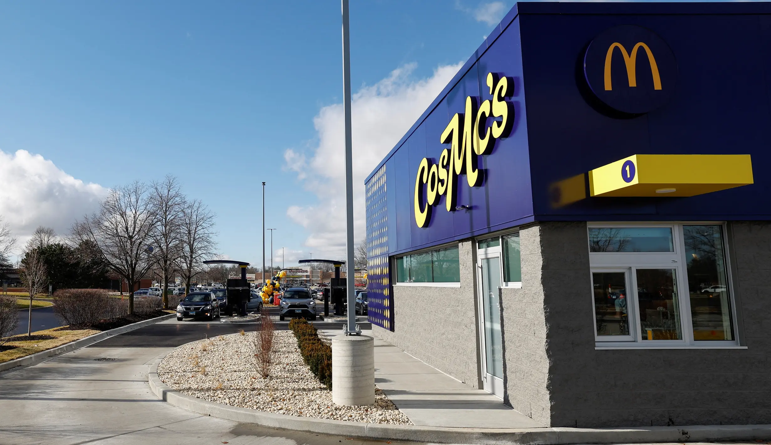 CosMc's, Restoran Baru McDonald's Bergaya Retro - Foto Liputan6.com