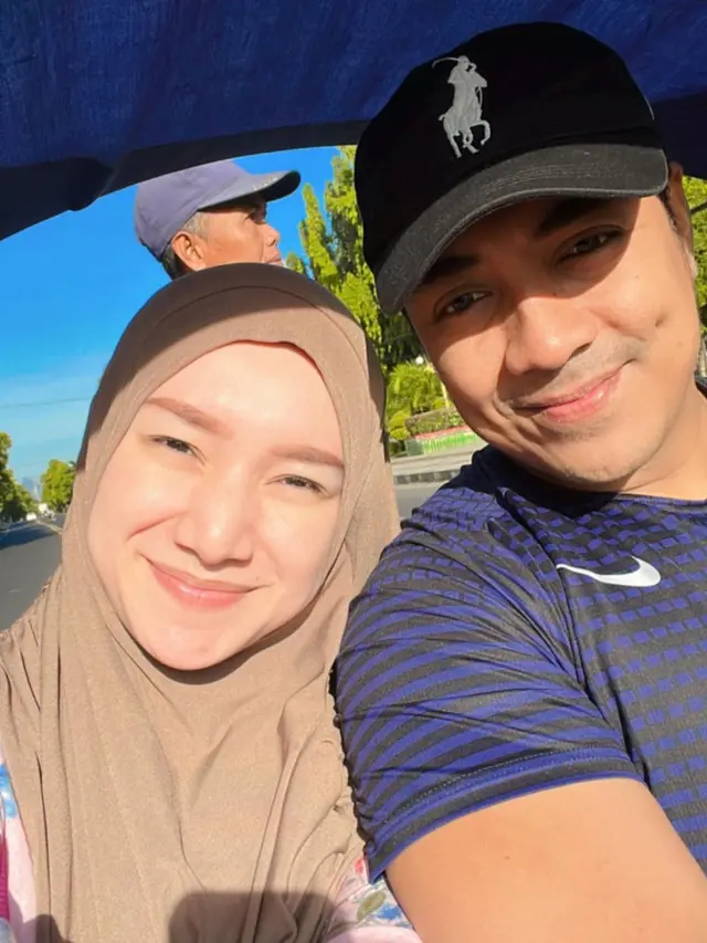 Ustaz Riza Muhammad Umumkan Sang Istri Hamil Anak Kembar lewat Program ...