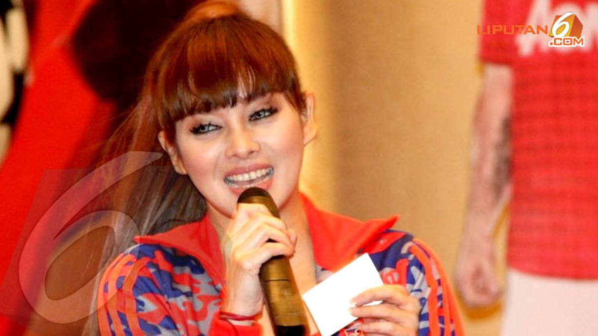 Keluarga Terry Putri Gila Olahraga - ShowBiz Liputan6.com