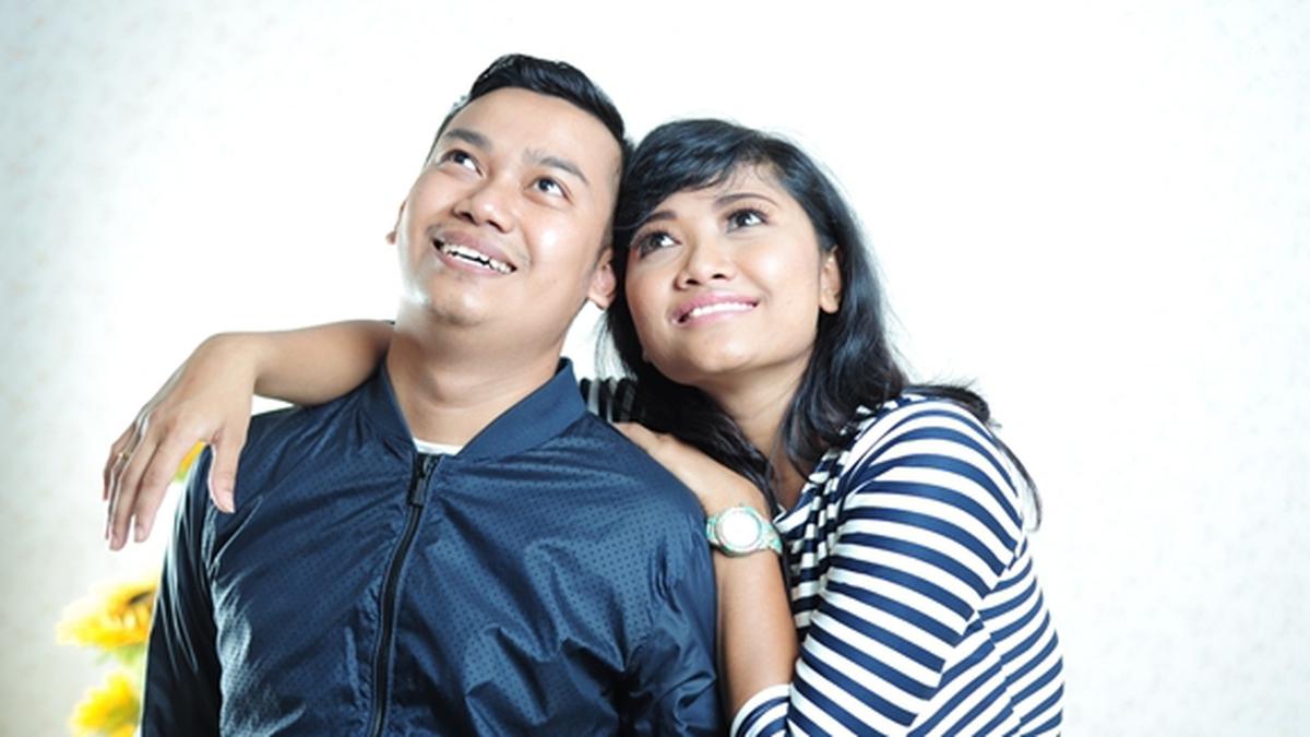 Ide Kado Romantis untuk Pasangan LDR