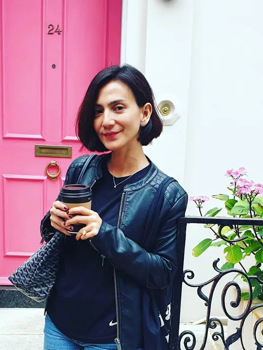 FOTO: Pesona Wanda Hamidah yang Cantiknya Awet Banget di Usia 42 - Foto ...