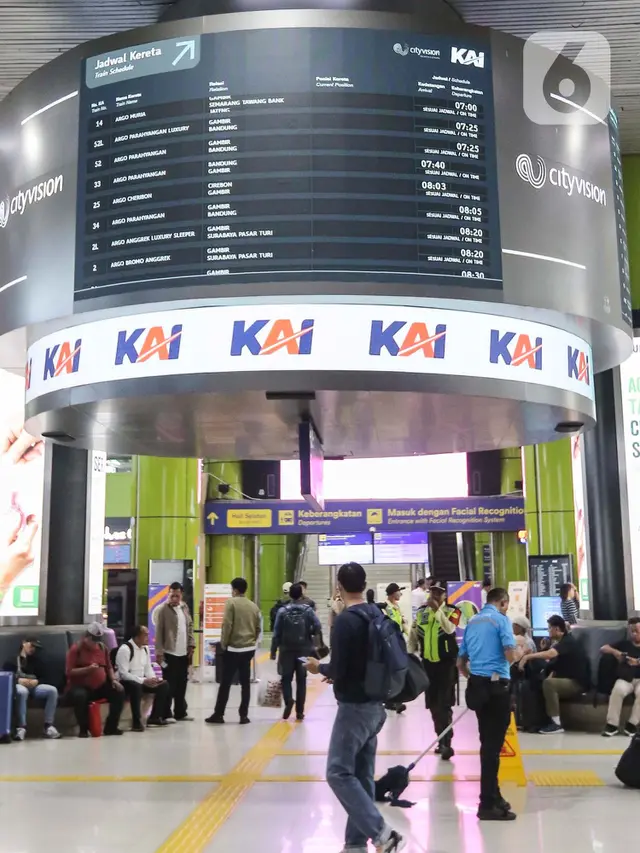 KAI Operasikan 16 Kereta Tambahan Sambut Libur Panjang Nyepi - Bisnis Liputan6.com