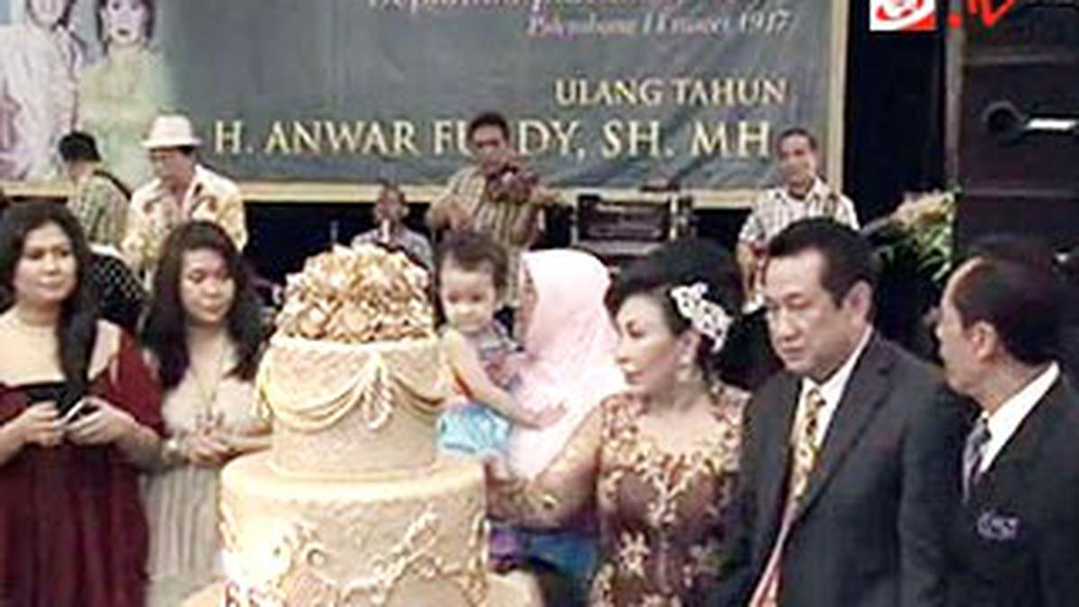 Ultah Anwar Fuady Dipenuhi Pejabat - ShowBiz Liputan6.com