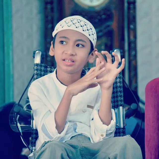 6 Fakta Naja Hudia, Bocah Penghafal Al-Qur'an yang Kakinya Pernah Dicium Syekh Ali Jaber - Page ...