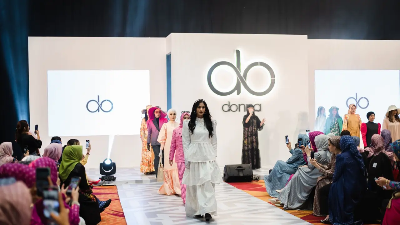 Desainer Muliani Alif Warnai Dunia Seni dengan Steel Blue Hingga Pastel ...